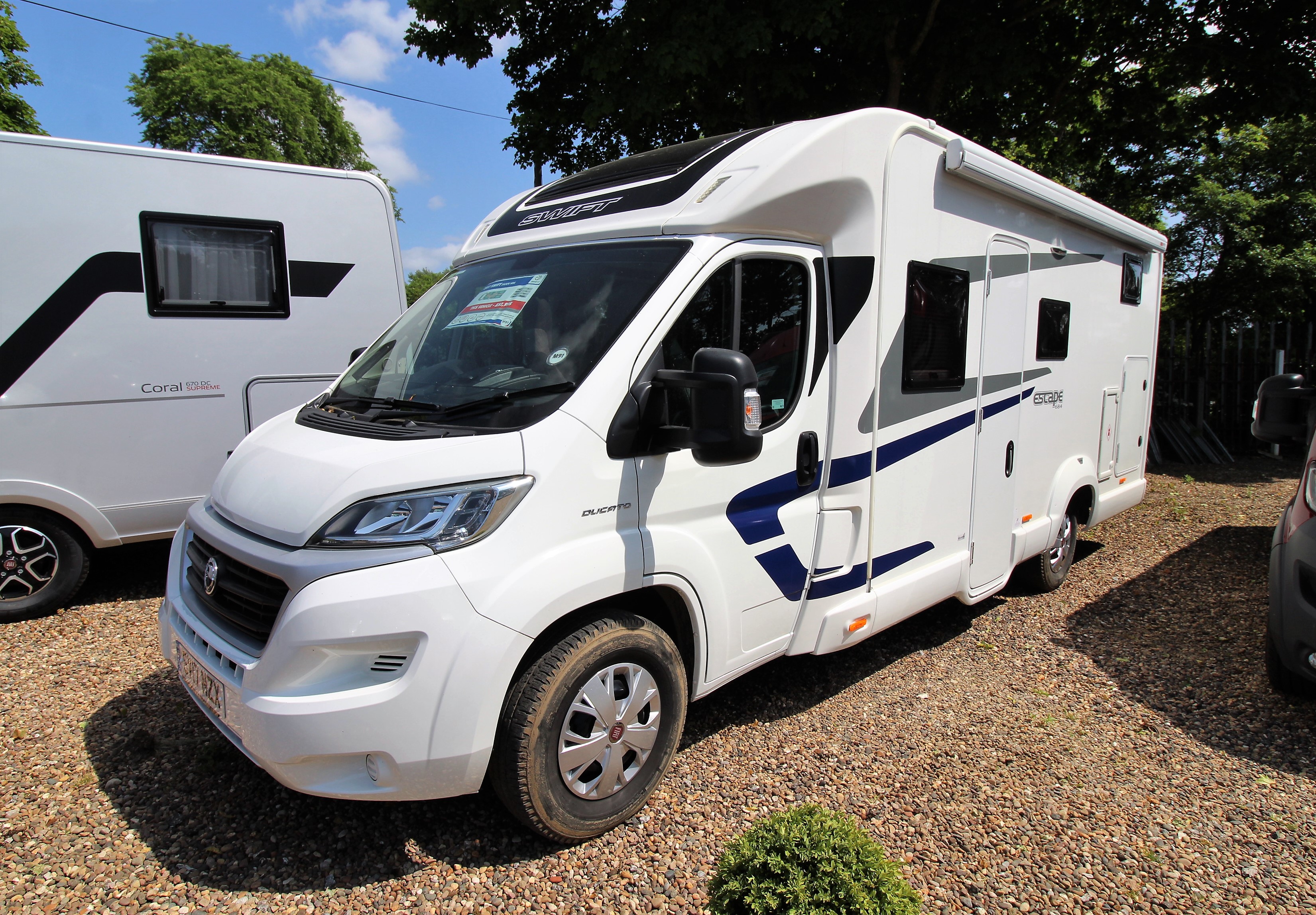 Used Swift Escape 684 - 2017