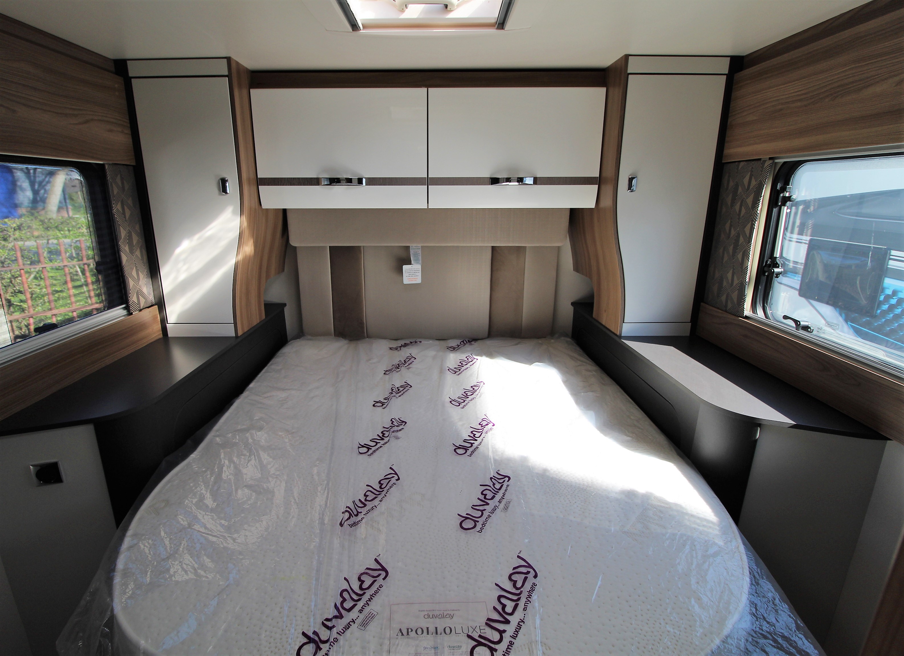 New Swift Escape 694 NEW