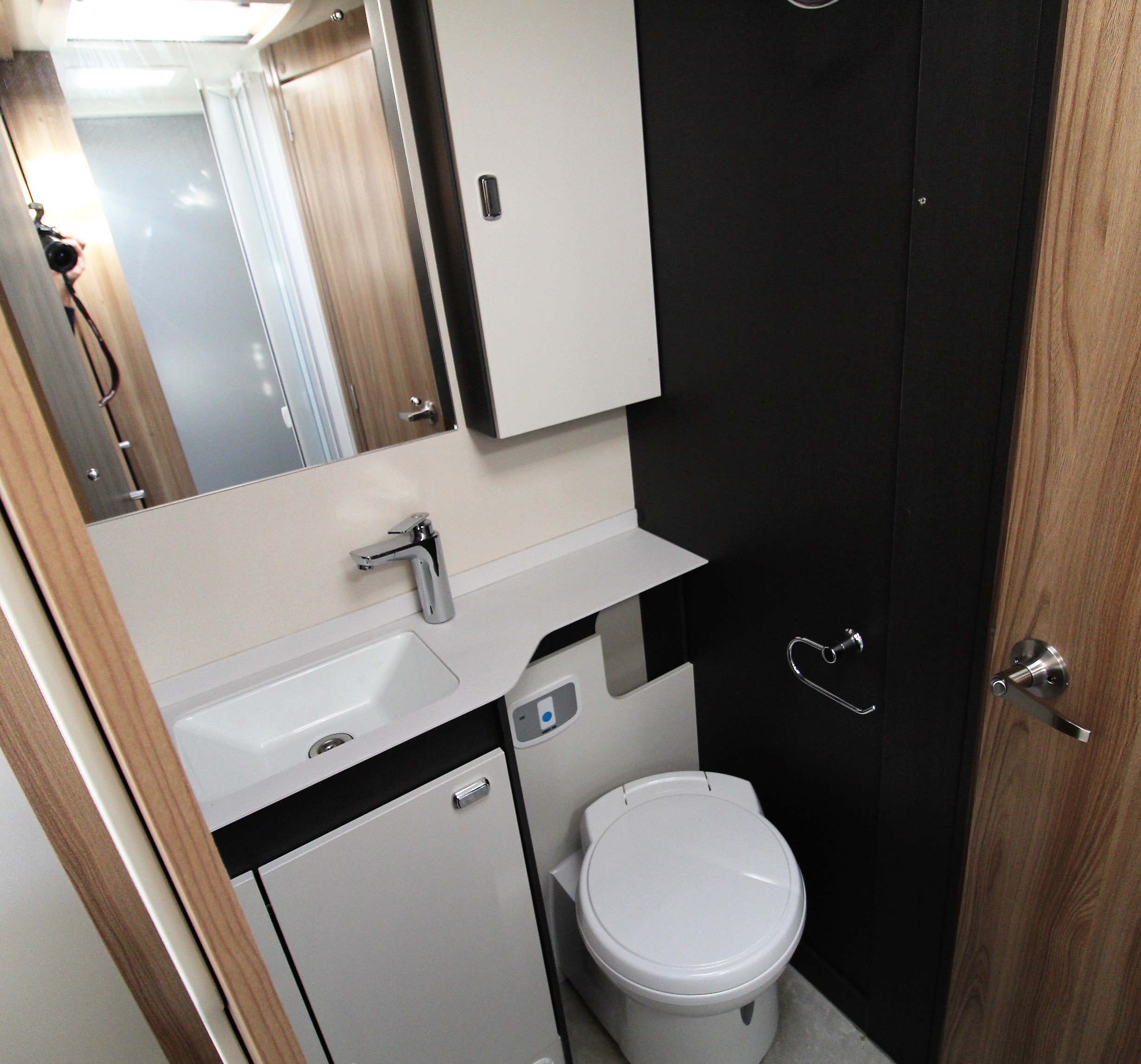 New Swift Escape 694 NEW